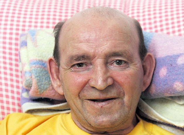Comatose man wakes up. . . after 19 years | Irish Independent