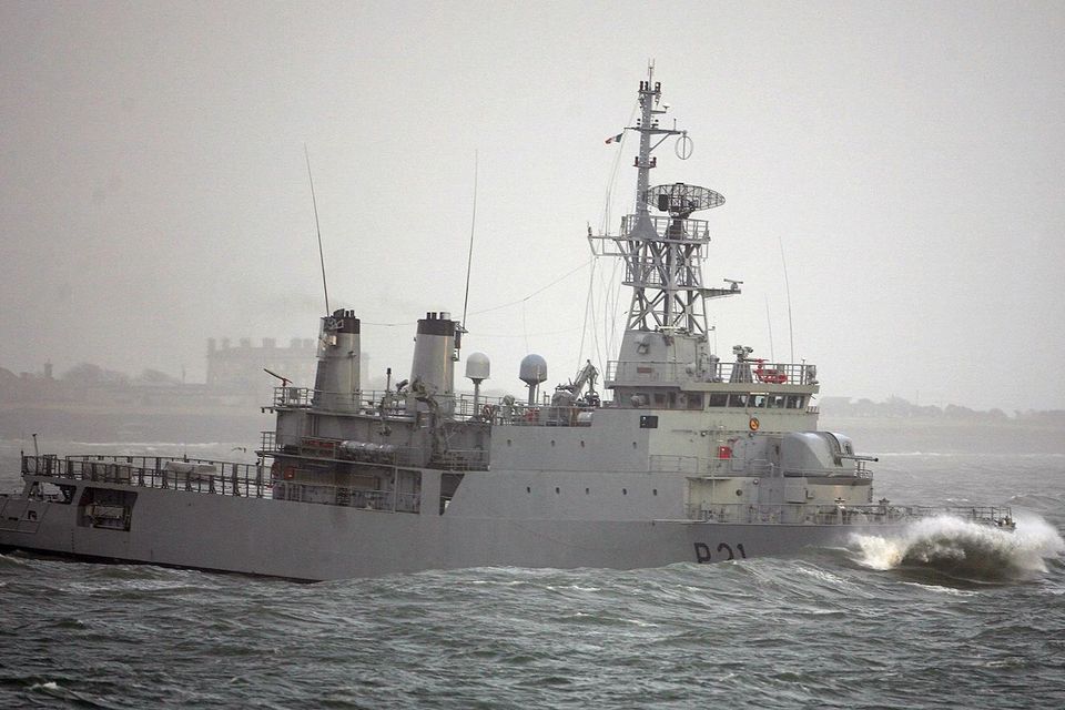 Irish Navy ship rescues 12 migrants | Independent.ie