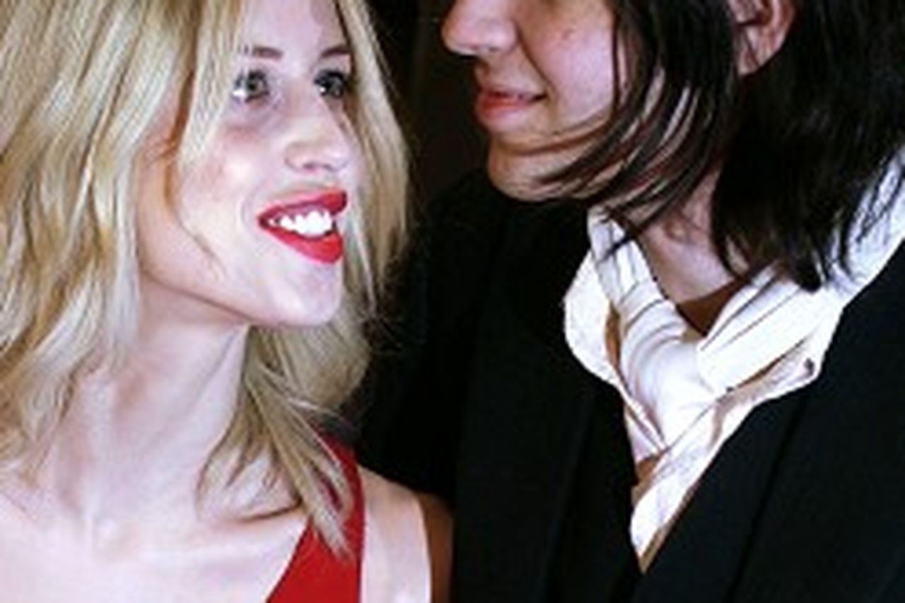 Mother-of-two Peaches Geldof found dead at her Kent home | Independent.ie