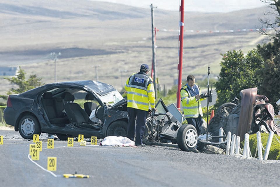 Garda and teenage driver killed in two-car collision | Irish Independent