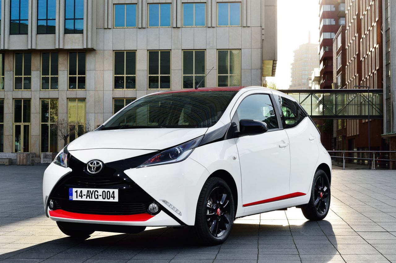 Motors - Mini and Aygo: Is it all about the look? | Irish Independent