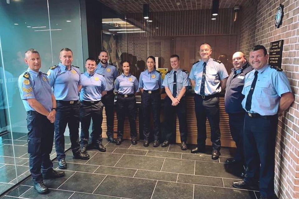 Gardaí change uniform for only third time in history | Irish Independent