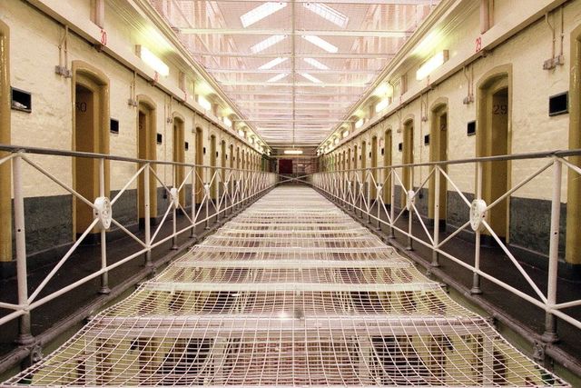 Extra jail time for prisoner who trashed his cell in Mountjoy Prison on ...