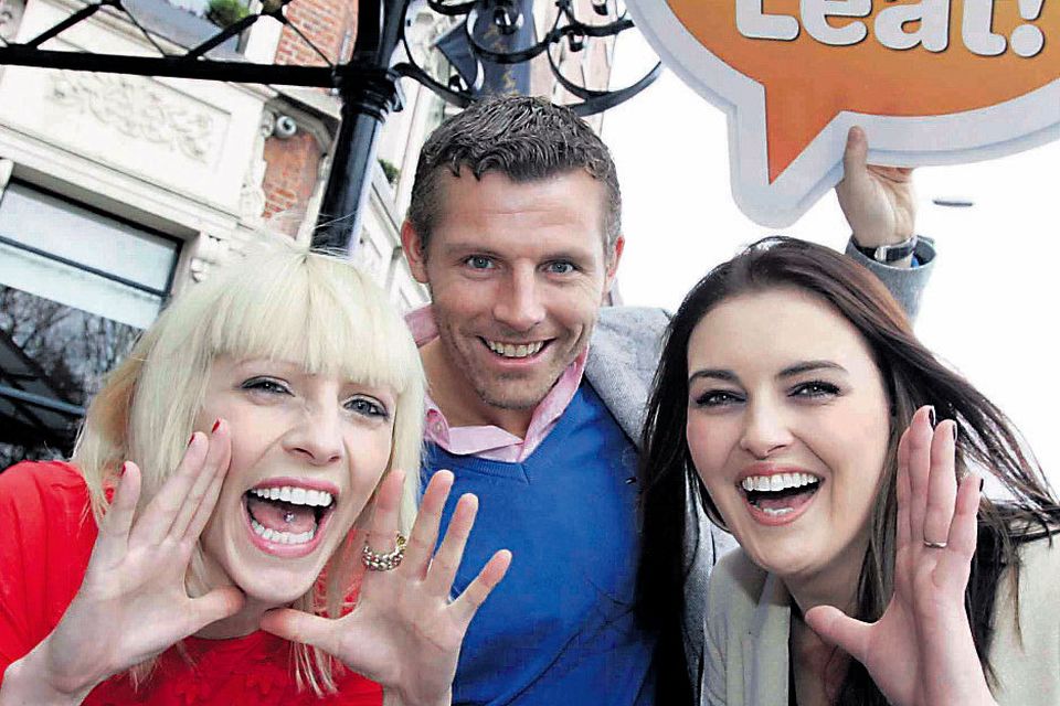 Des tells of surprise at 'as Gaeilge' tweet anger | Irish Independent