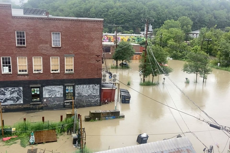 Extreme flooding hits Vermont with dam on the verge of overflowing ...