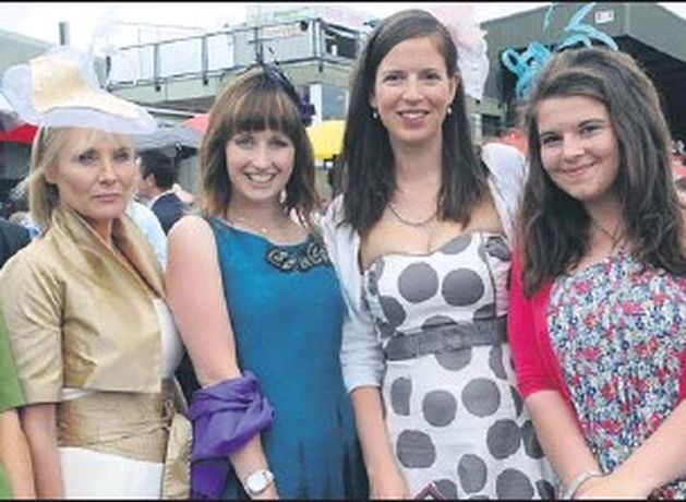 Lora stands out from the crowd | Irish Independent