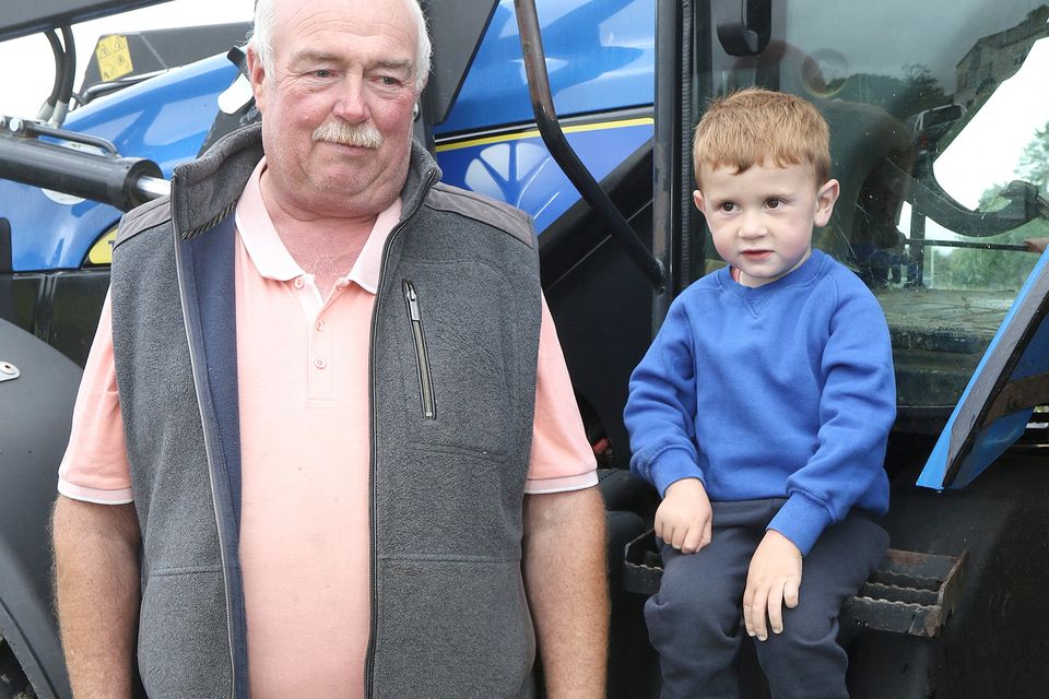 Vintage enthusiasts give support to Clonroche National School | Irish ...