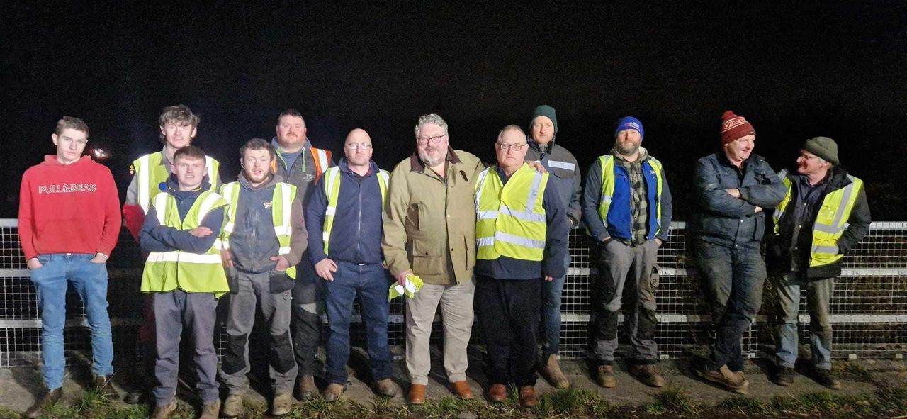 Hundreds of Wexford farmers block traffic in protest at crisis in vital ...