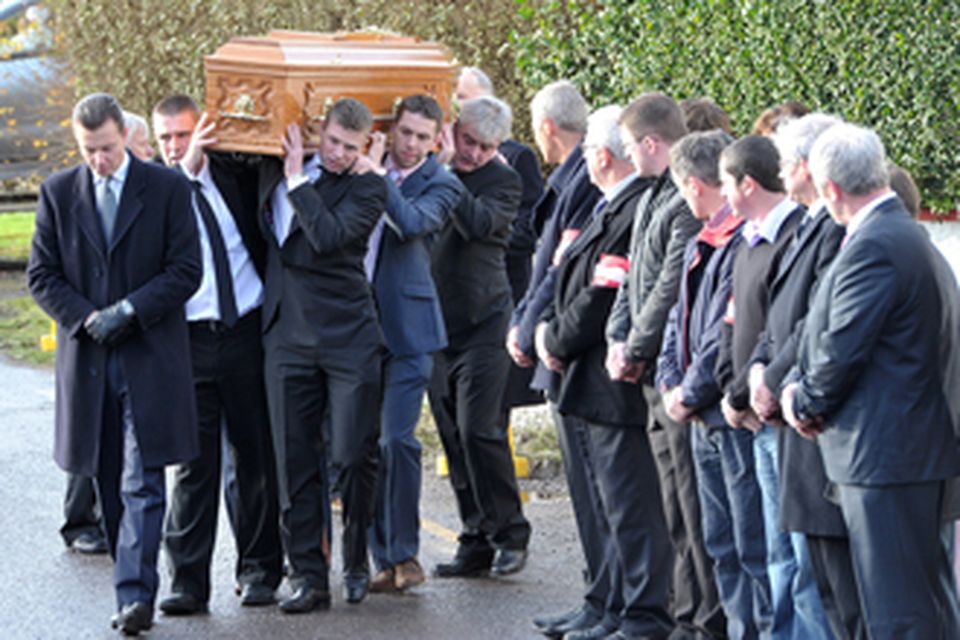 Paidi O Se funeral: A ‘hard man’ on the pitch, a rock of support off it ...