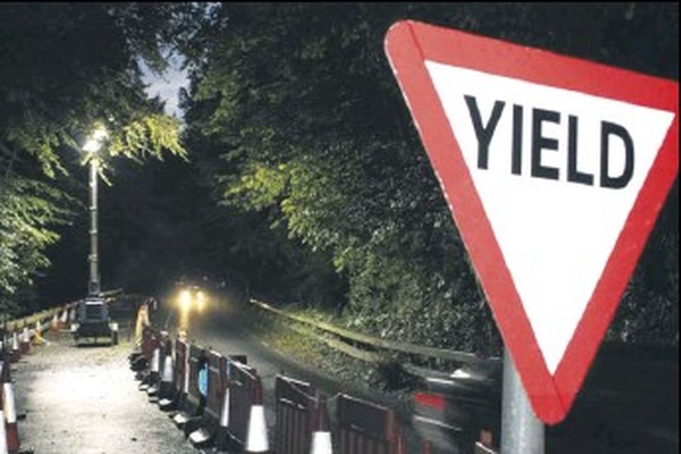 Cracks appear on busy bridge | Irish Independent