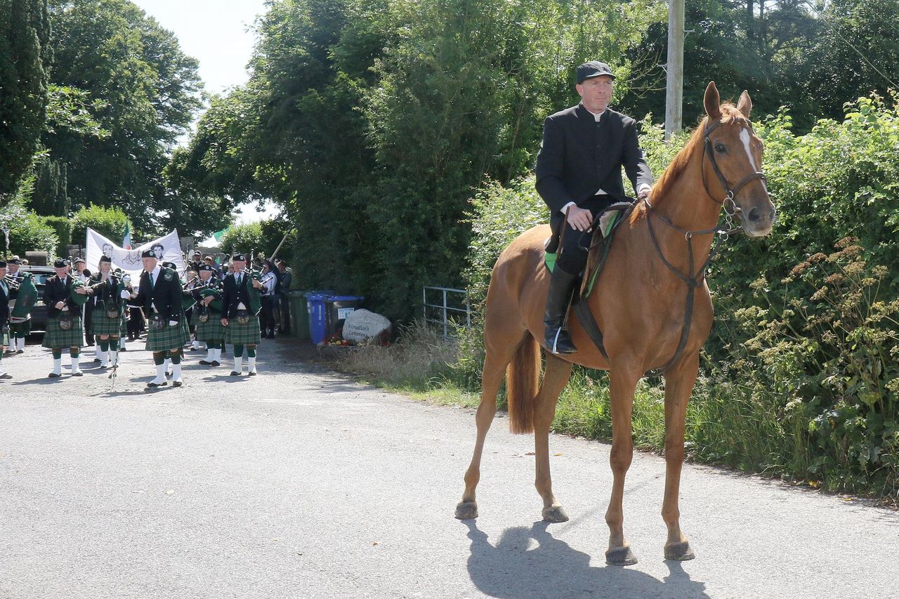 Pictures capture moving ceremony in Ballymurn as spirit of the 1798 ...
