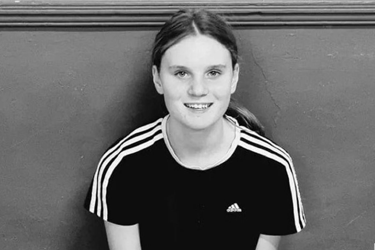 Mother recounts ‘biggest mistake of my life’ allowing daughter (15) to ...