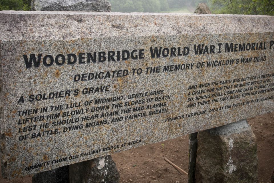 Commemoration of war dead at Woodenbridge memorial | Irish Independent