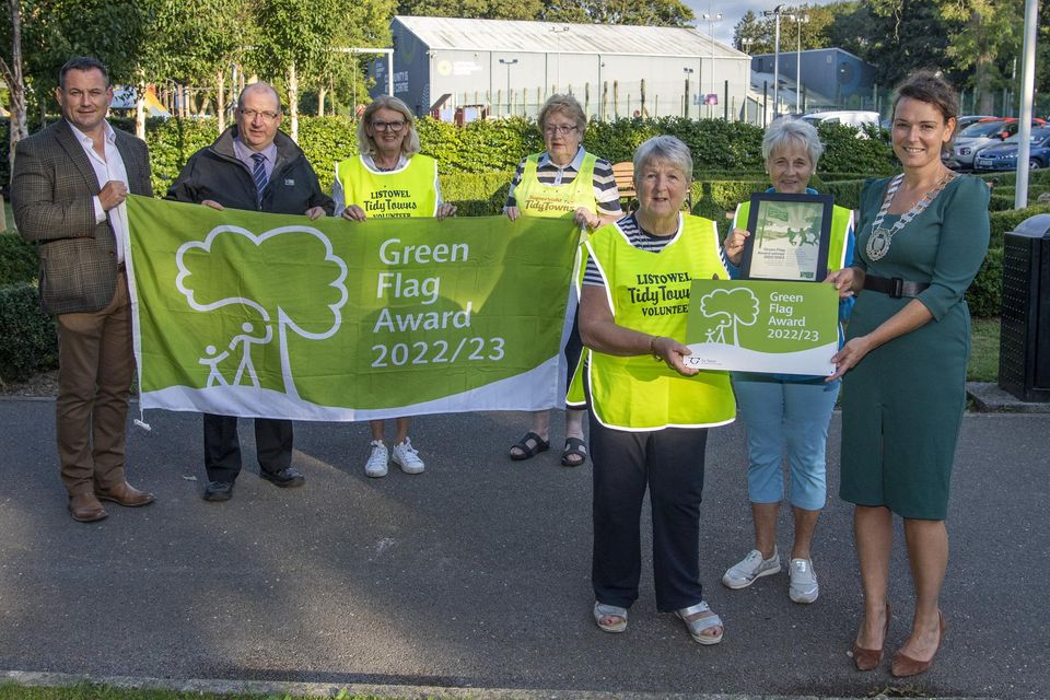 Listowel’s Town Park retains its valuable Green Flag Award | Irish ...