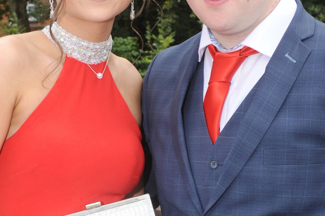 Marist enjoy their grad ball | Irish Independent