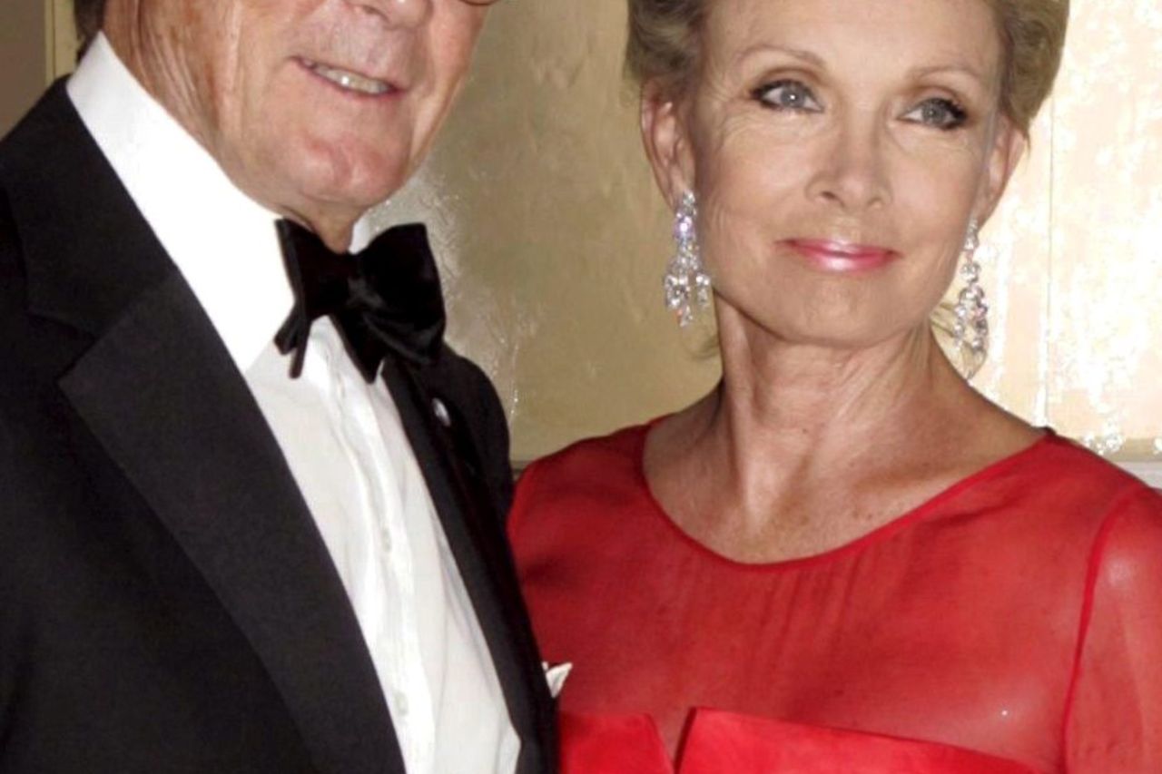 Roger Moore, a happy guy born under a lucky star | Irish Independent