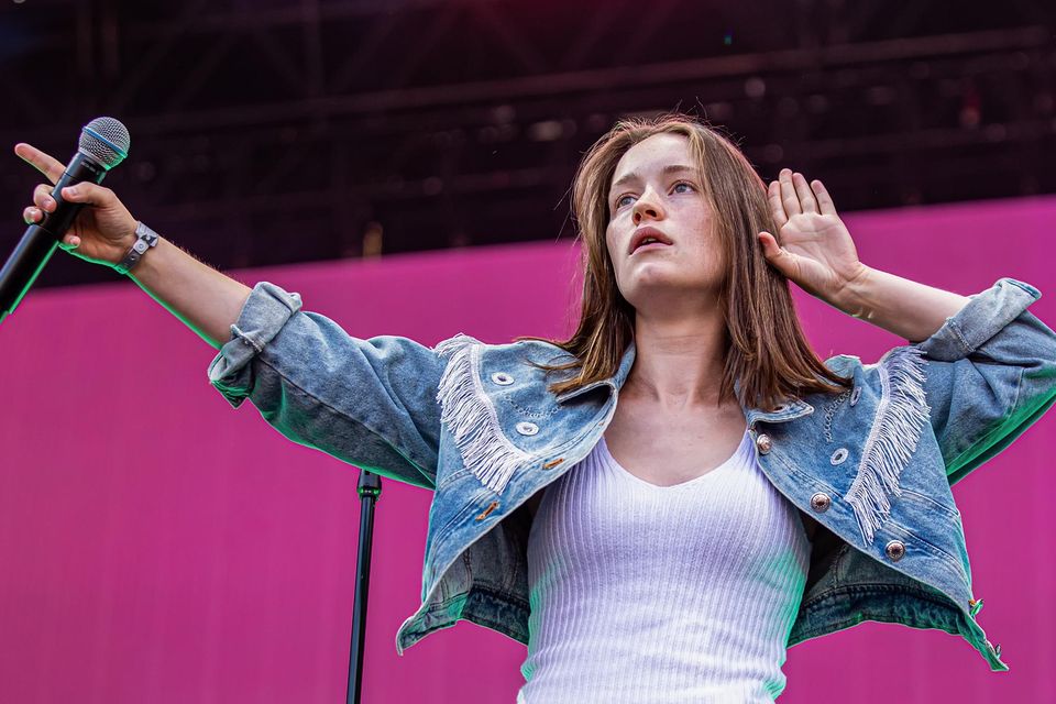 Norwegian superstar Sigrid interview ahead of 'How to Let Go' release ...