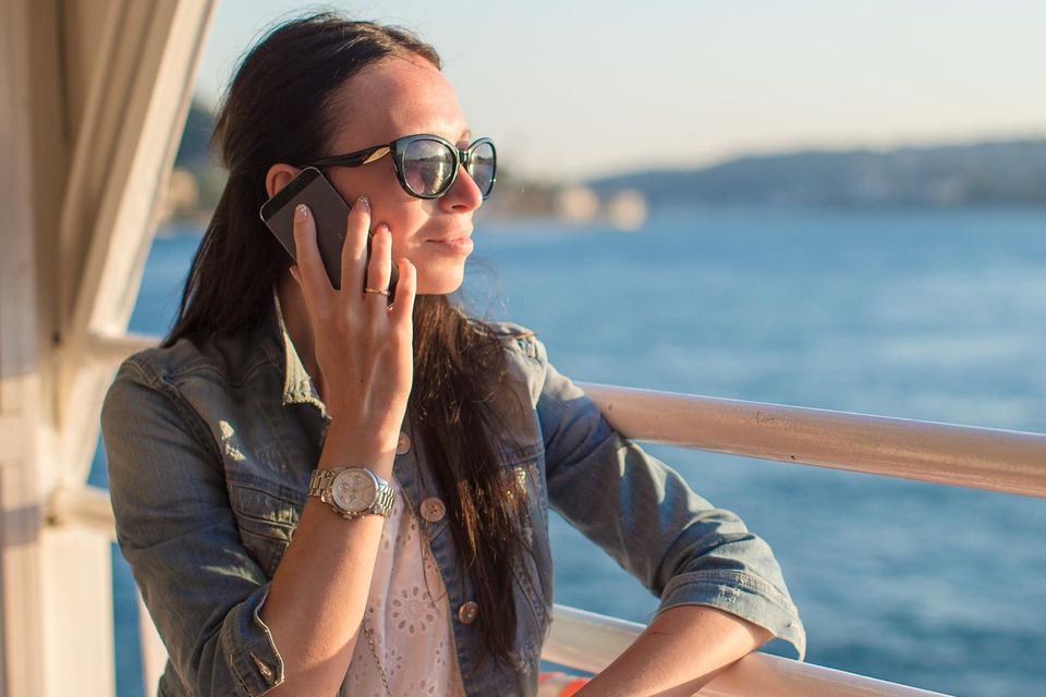 How to avoid huge phone bills when roaming abroad | Irish Independent