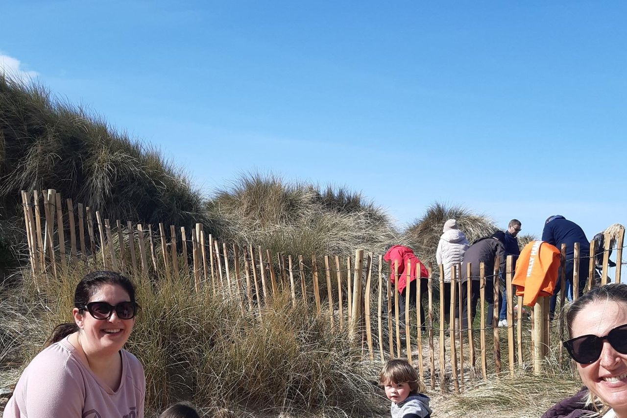 Photos show crowds gathering at Banna for first ever marram grass ...