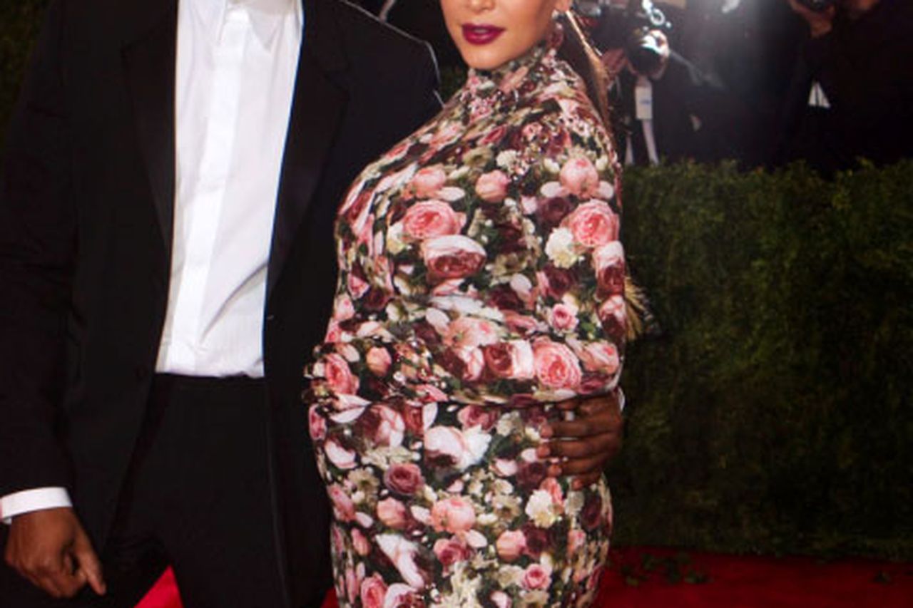 Who wore it better? Kim Kardashian spotted in ‘Mrs Doubtfire’ floral ...