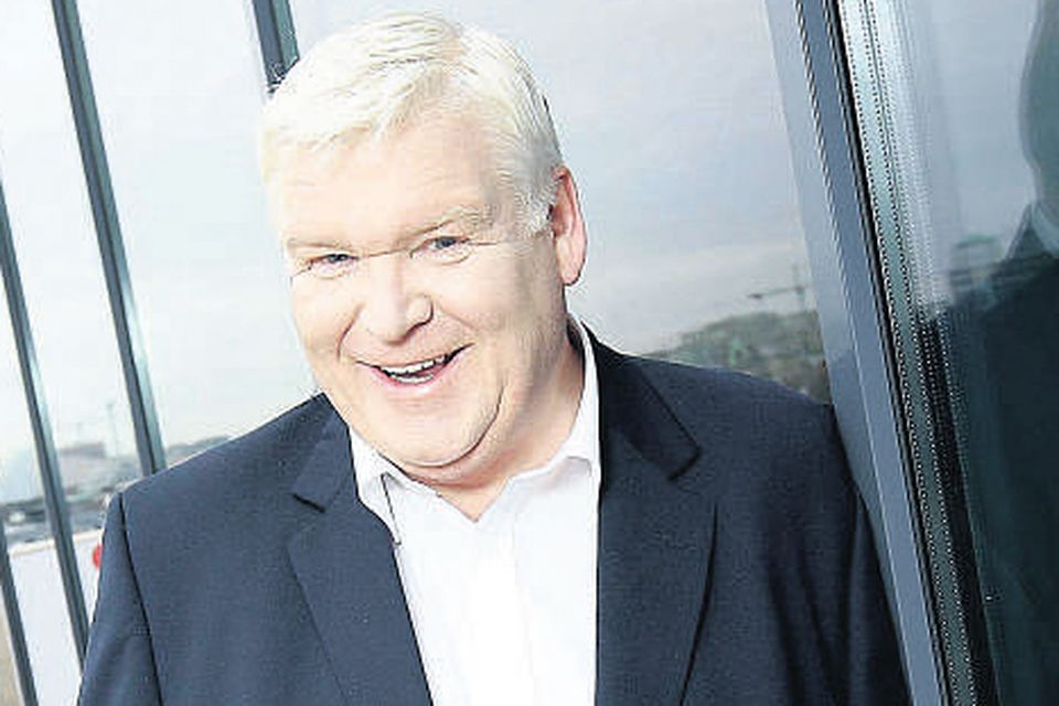 Tributes as veteran TV presenter Derek Davis (67) dies after a short ...