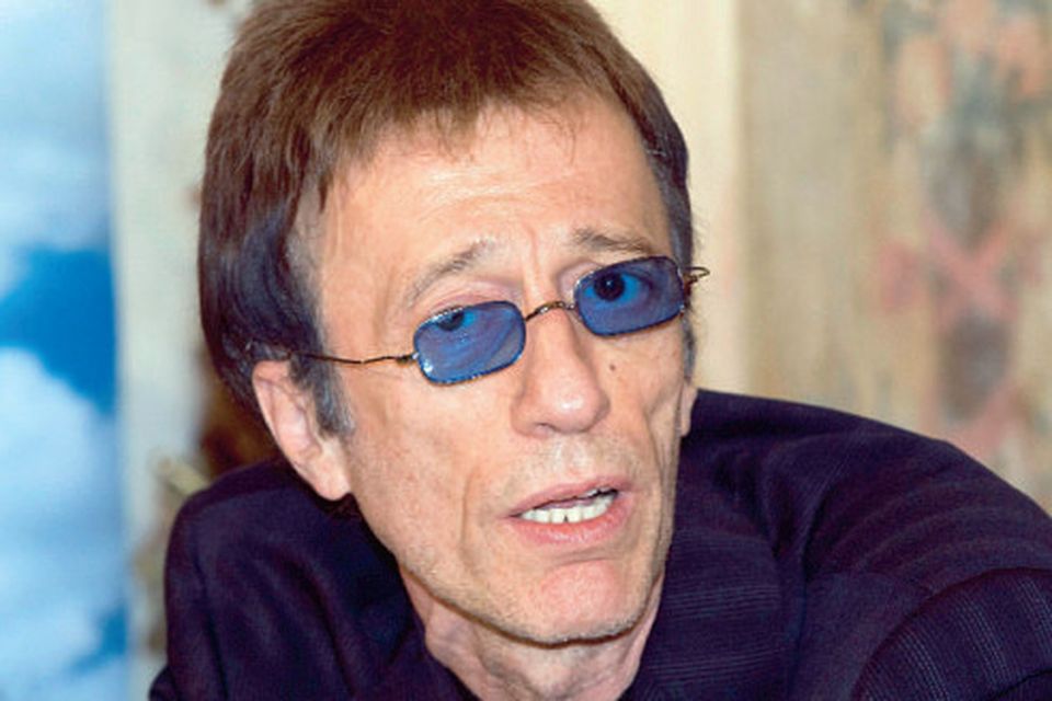Family maintain hospital vigil for Bee Gees star Robin Gibb | Irish ...