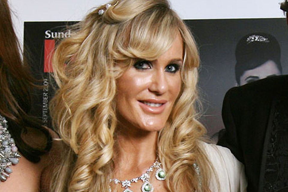 Socialite Lisa Murphy threatened with knife in €100k home raid | Irish ...