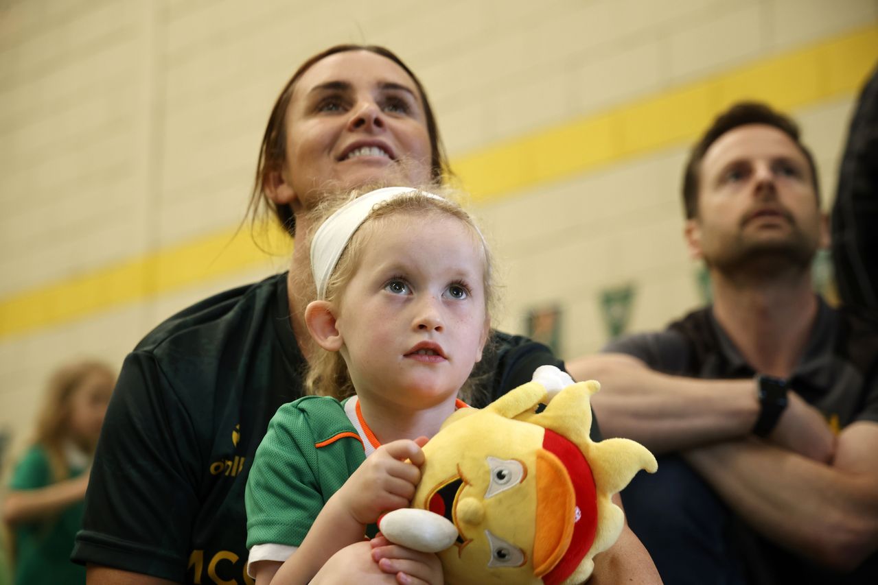 Ireland women’s football team hailed as ‘heroes’ by young fans despite ...