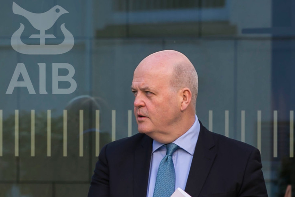 Bank of Ireland and AIB shares nosedive after scrapping dividends ...