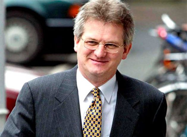 Lawyer with links to Gilmore gets top judge job | Irish Independent