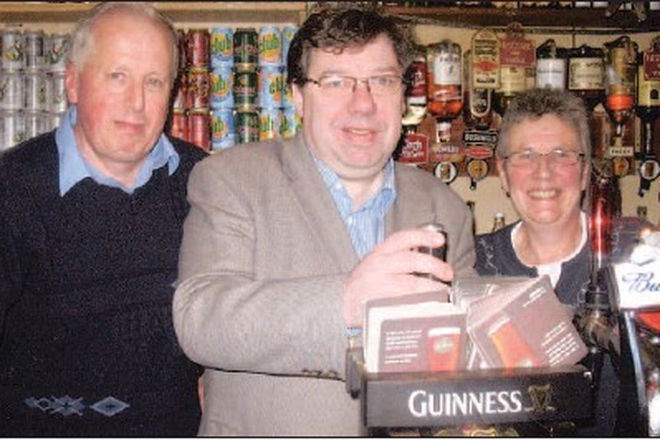 Cowen enjoys his porter in Porter's | Independent.ie