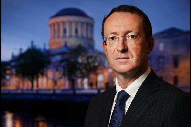 Barristers call for fair treatment on pay as strike threat looms ...
