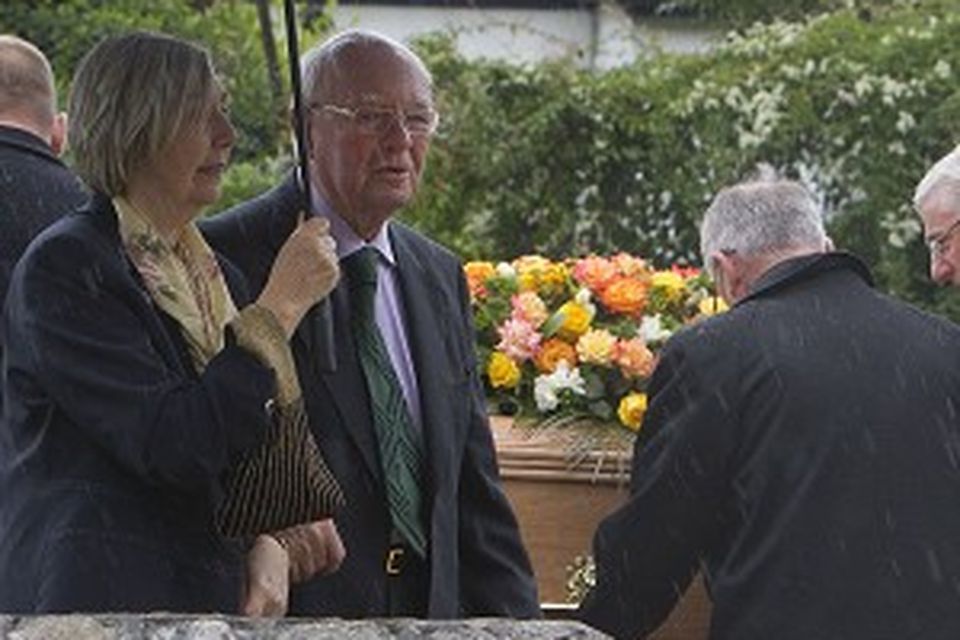 Hundreds at writer Binchy's funeral | Irish Independent