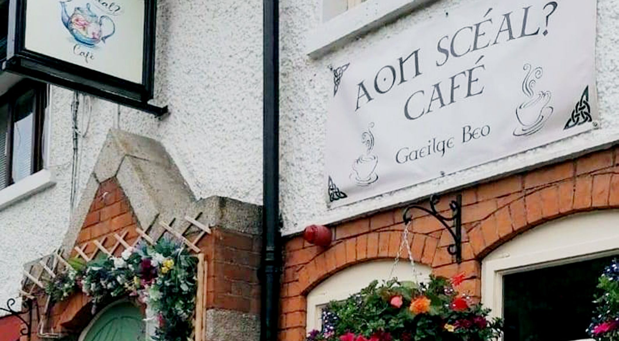 Café in Tallaght says Irish is becoming more popular due to An Cailín ...