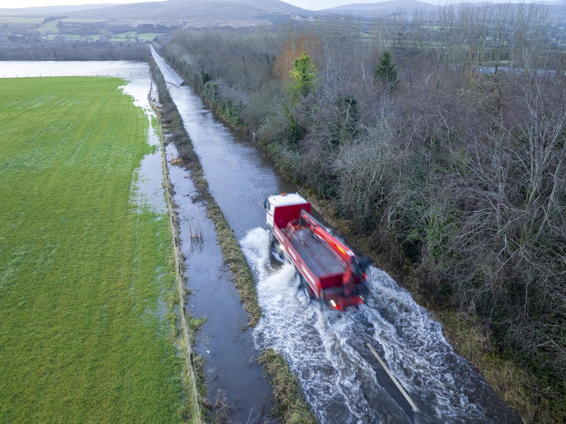 Photos show huge Tralee floods after torrential downpours | Irish ...