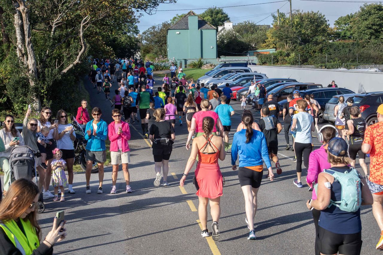 West Kerry sparkles as pictures capture Dingle Marathon in all its ...