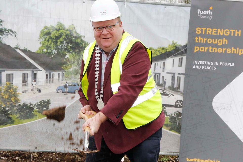County Cork mayor visits social housing projects | Irish Independent