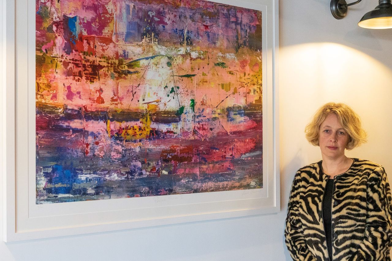Louise teams up with Firehouse Bakery cafe to exhibit her artwork ...