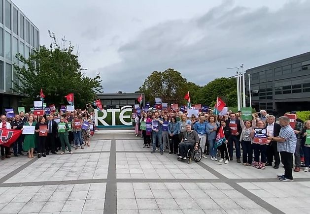 RTÉ staff call for answers during protest | Irish Independent