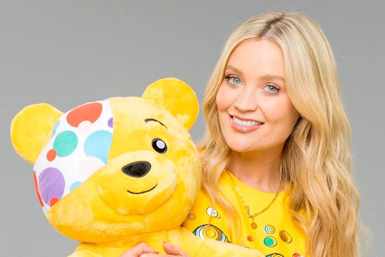 Laura Whitmore praises her ‘incredible’ mum Carmel as she helps ...