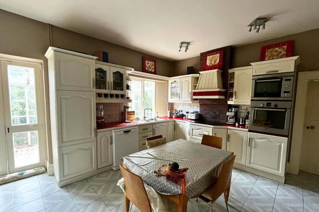 See inside the romantic Louth cottage on the market for €375,000 ...