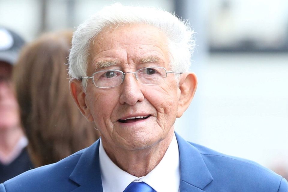 Trial delay for veteran comedian Sil Fox 'will kill him,' court told ...
