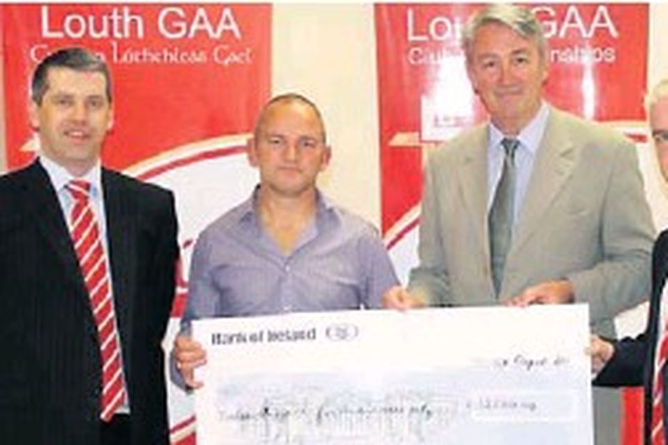Raymond picks up his big cheque | Irish Independent