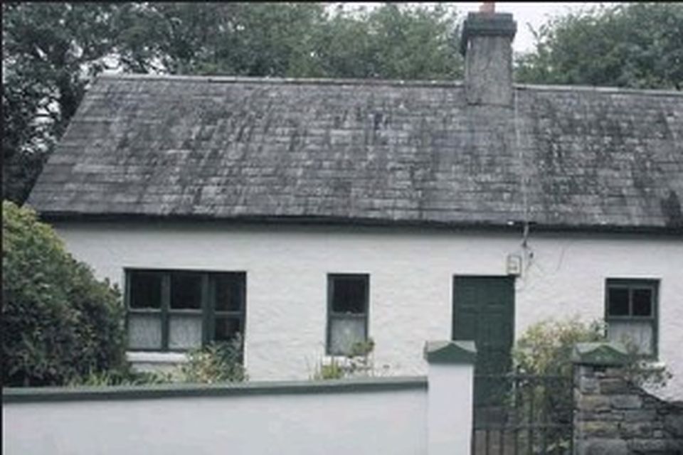 Traditional cottage on Ring of Kerry for €69k | Irish Independent