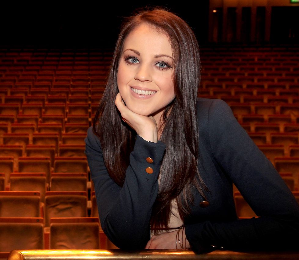 Singing sensation and X Factor star Melanie McCabe shows off ...