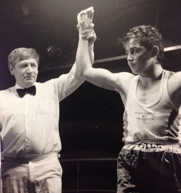 Tributes flow for former Drogheda Mayor and boxing legend Tommy Murphy ...