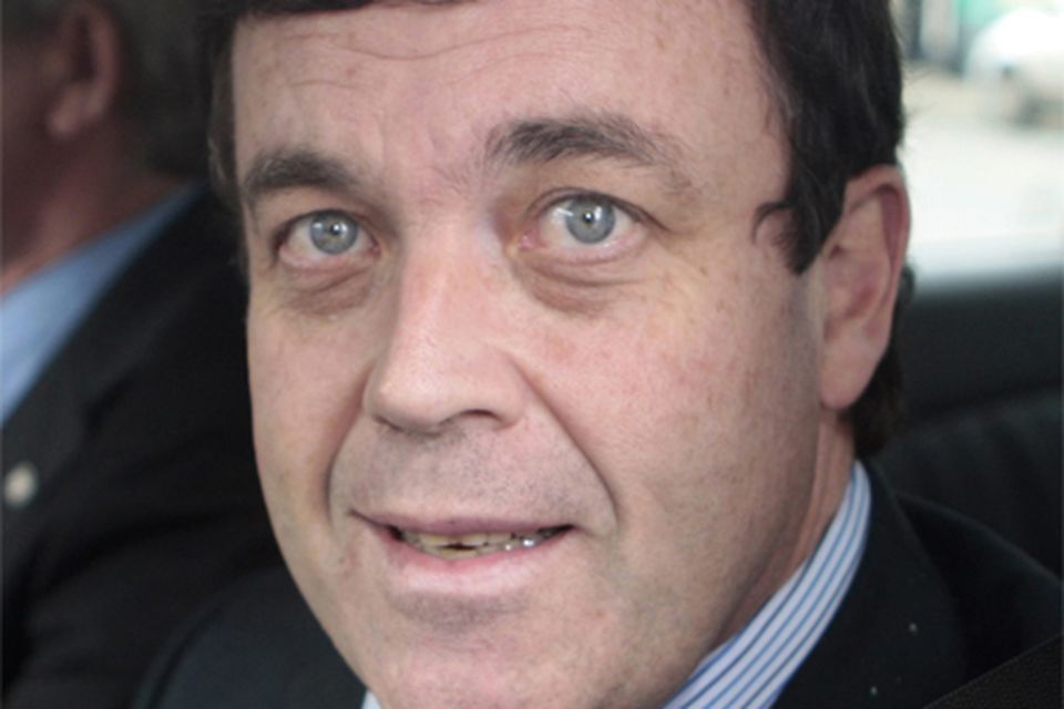 No quick split for Anglo as Lenihan looks to the lawyers | Irish ...