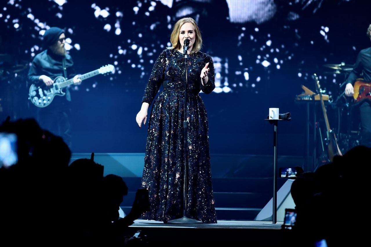 Watch: Adele at Dublin's 3Arena - A night of fun, drama and the voice ...