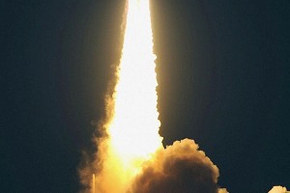 Space shuttle Discovery blasts off | Independent.ie