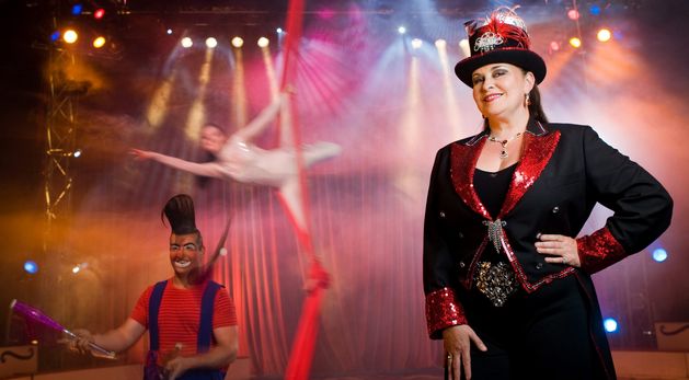 Fossetts ring in 125 years under the big top as three generations keep ...